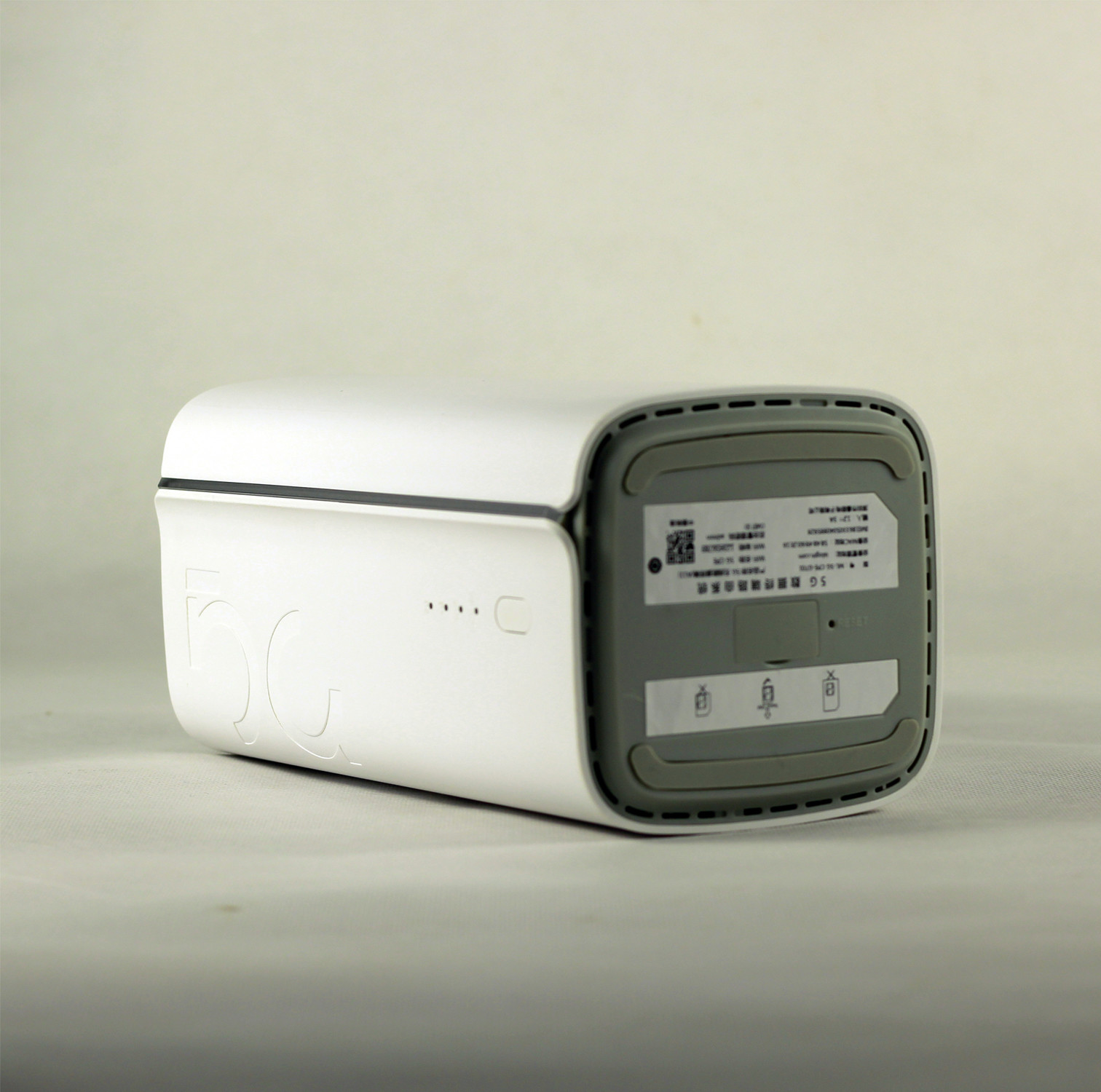 High Speed Reliable Indoor Desktop WiFi6 Router Smart 5G CPE For ...